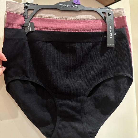 Tahari | Intimates & Sleepwear | Tahari Rib 3pk Seamless Briefs | Poshmark
